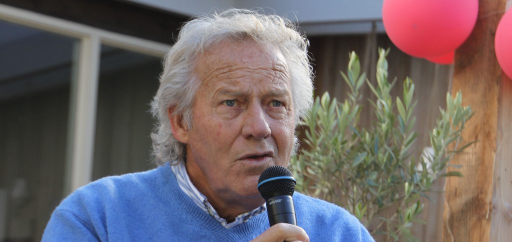 Zó wordt Koos Alberts nog steeds gemist! - Weekblad Party