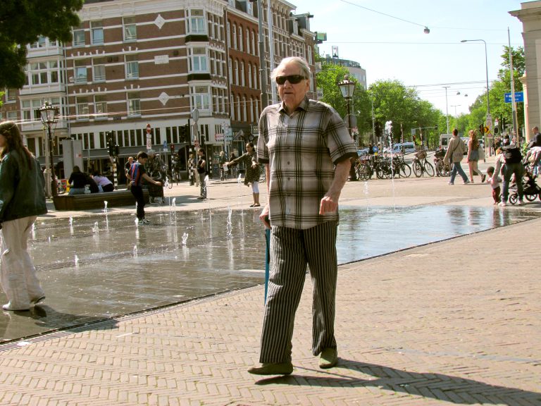 Willem Nijholt (88) overleden - Weekblad Party