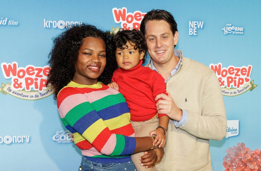 Henny Huismans kleindochter gaat trouwen in opa's achtertuin - Weekblad ...