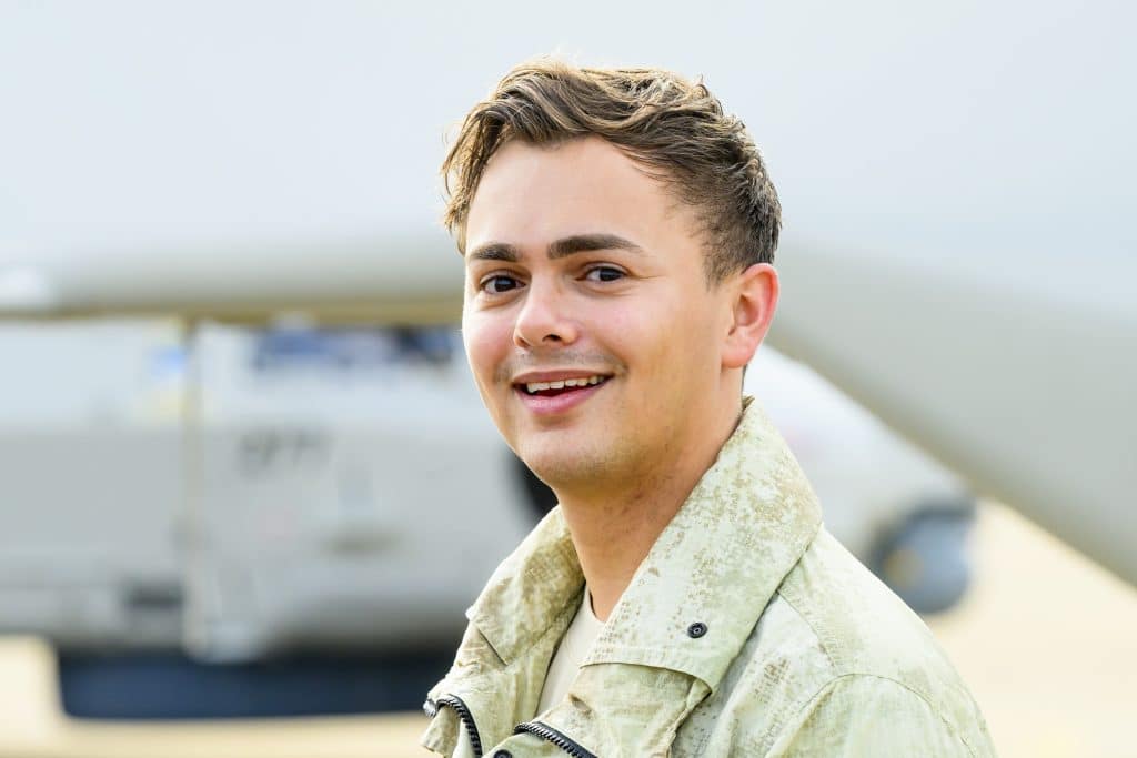 Flemming zoenend gespot met nieuwe vriendin? - Weekblad Party
