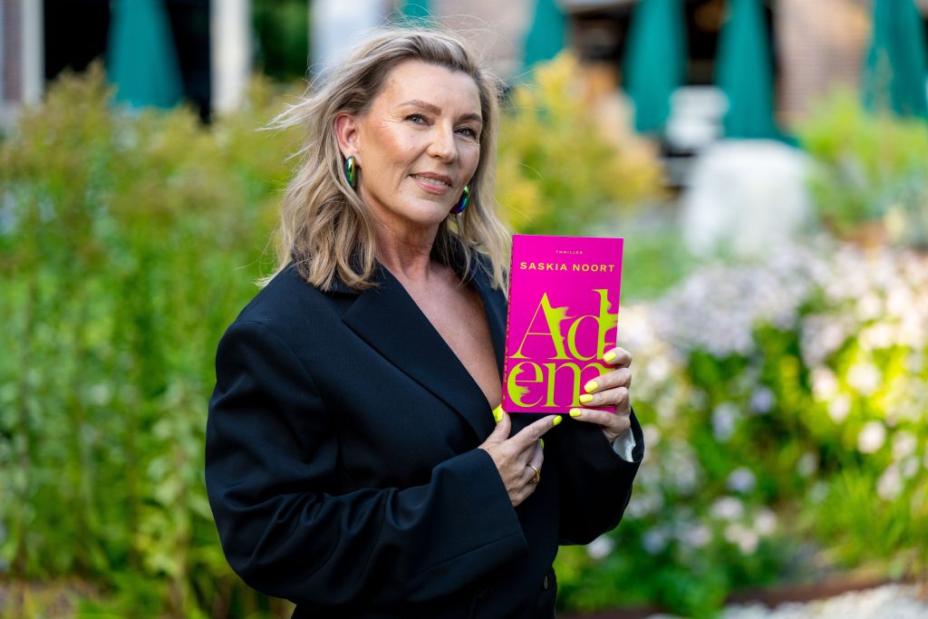 Saskia Noort schrijft boek met hoofdpersoon in de overgang - Weekblad Party